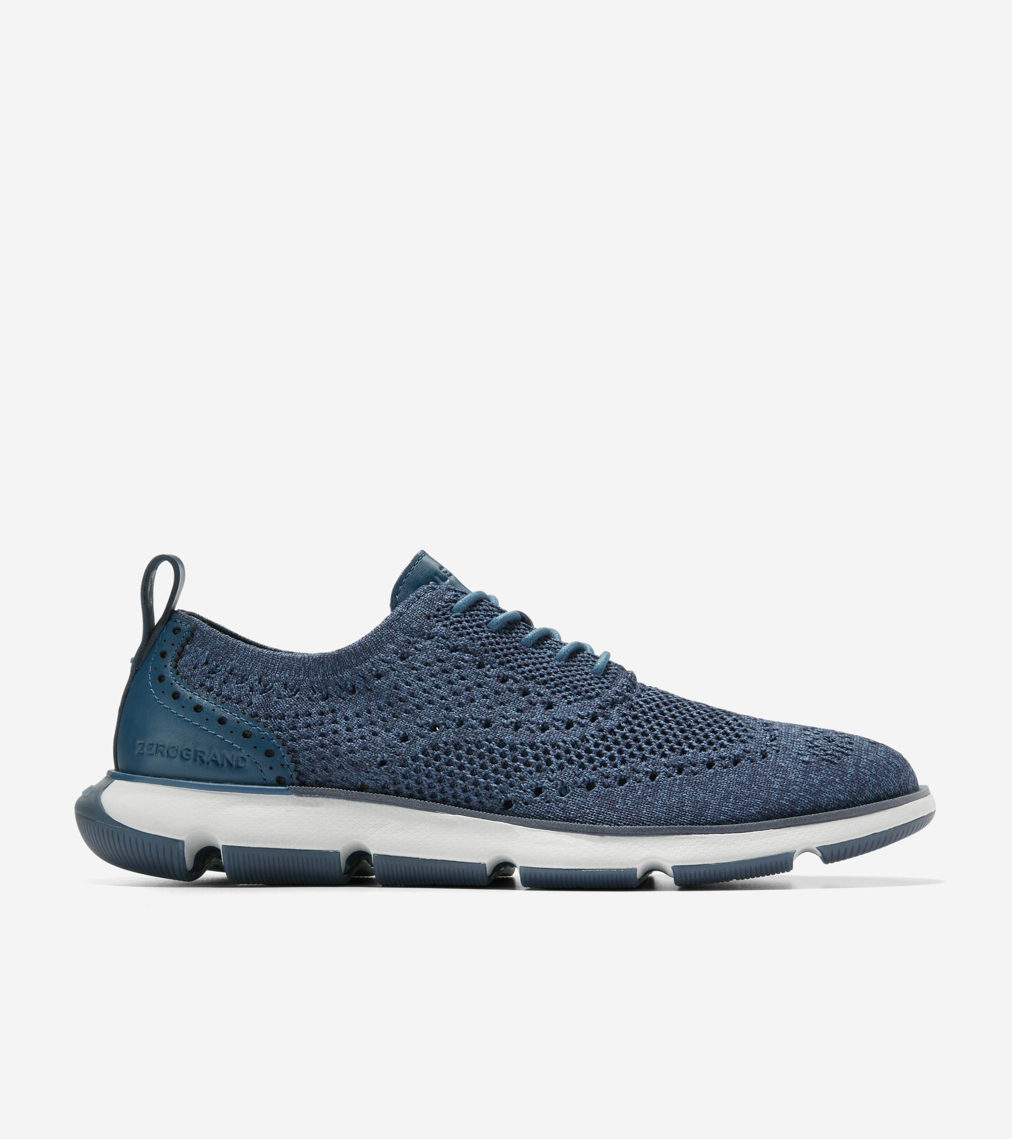 4. ZERØGRAND Wingtip Oxford Navy Blazer
